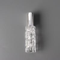 China Custom Cosmetic Empty Perfume Refillable Bottle 10ml 15ml Square Clear Glass Spray Pump for sale