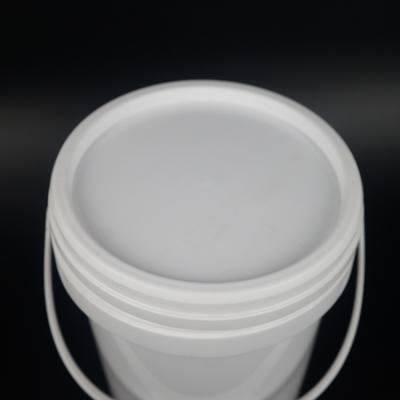 China Round Molded Plastic Bucket With Smooth Surface And Seal Lid for sale