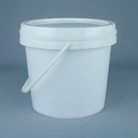 China 2 Gallon Round Plastic Bucket With Lid And Handle for sale
