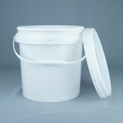China 10L Round Plastic Packaging Container with Lid and Handle HDPE PP 10 Liter Bucket for sale