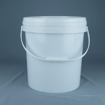 China 22L Plastic Food Grade Bucket with Snap On Lid for Storage and Transport PP White for sale