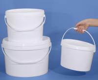China Plastic Paint Bucket 5 Gallon Leakproof with Handle and Rust Resistant Coating for sale