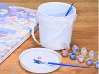 China 3 Gallon Frost Resistant Plastic Paint Bucket with Lid and Handle for Painting for sale