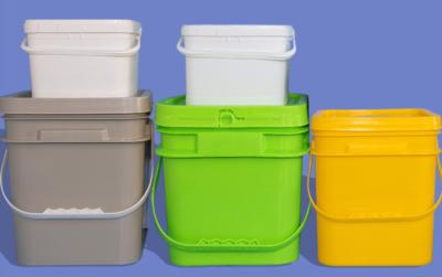 China Food Grade Square Plastic Bucket 10L Capacity Impact Resistant PP Material for sale