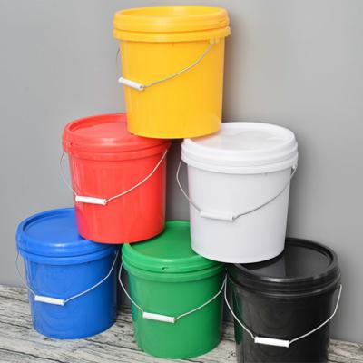 China Durable Plastic Buckets With Handle And Lid For Convenient Storage for sale