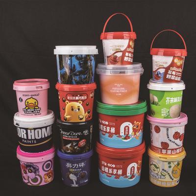 China Reusable BPA Free Food Grade Bucket 1L-5L with Lid and Handle Dishwasher Safe for sale