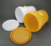 China Custom Color 5 Gallon Plastic Buckets 20L with Snap On Lid and Handle for Industrial Use for sale