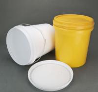 China 20L 5 Gallon Plastic Bucket 15.5 Inch Height Stackable Snap On Lid Food Grade White for sale