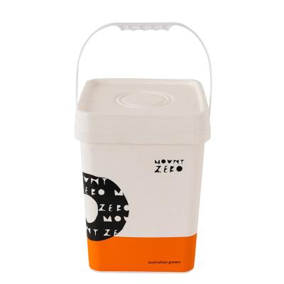 China 2.5 Gallon Plastic Square Tub PET Food Square Bucket for sale
