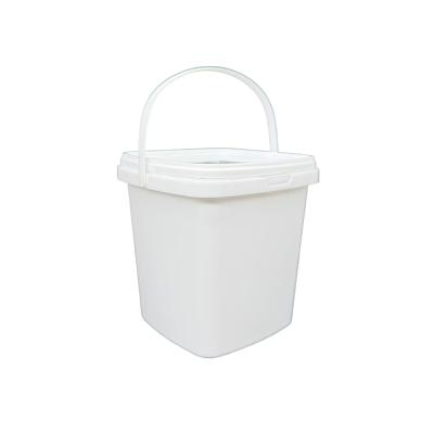 China Plastic Food Bucket 1L Square Food Grade Polypropylene Container with Rounded Corners Lid and Handle Suitable for Food Packaging Needs for sale