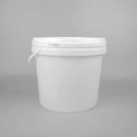 China 2KG Leakproof White Plastic Paint Bucket with Lid 1L-20L Sizes for sale