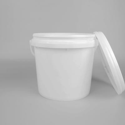 China Stackable 5 Gallon Plastic Buckets with Snap On Lid 20 Liter Capacity for sale