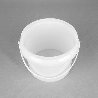 China 10L Capacity Circular Plastic Bucket With Coating For Easy Handling for sale