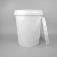 China White 4 Gallon Polypropylene Paint Bucket with Lid - 16L Capacity, 10.8