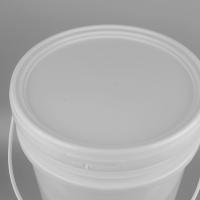 China 5 Gallon 20L Stackable Plastic Buckets with UV Resistant Snap-On Lid for sale