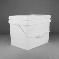 China 20L 5-Gallon Square Plastic Barrel for Powder, Paint & Liquid Storage - 35.2×25.2×26.3cm Dimensions for sale