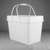 China Food Grade 20kg Rectangular Plastic Drum 37.7×24.7×28.4cm with Lid and Dual Handles for Industrial Packaging for sale