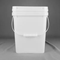 China 20kg Square Plastic Bucket With Lid And Handle Can Be Customized for sale