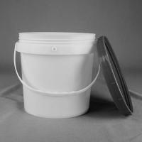 China 5L Food Grade Plastic Bucket with Screw Lid - 18.6cm Diameter Leak-Proof Pail for Food Storage for sale