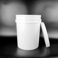 China 5 Gallon Plastic Bucket with Snap On Lid 20L Stackable Pail 11.5 Inch Diameter for sale