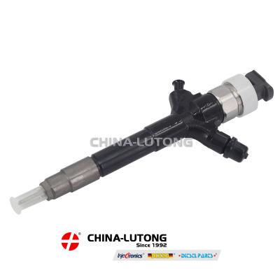 China 095000-5760 Diesel Fuel Injector 1465A054 For Mitsubishi Pajero 4M41 DCRI105760 for denso common rail injector for sale