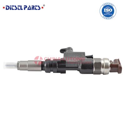 China 095000-6521 095000-6520 Fuel Injector 095000-6521 for Toyota Dyna 200 Compatible with Hino  300 Series  N04C Excavator Parts for sale
