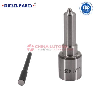 China DSLA 144P890 Diesel Engine Nozzle DSLA144P890 Oil Pump Nozzle DSLA 144 P 890 0433175250 for 0445110036 Automotive nozzles DSLA144P890 for sale