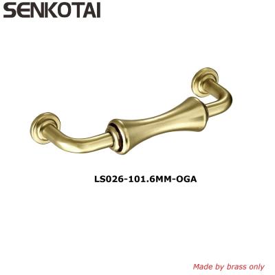 China Curved Bar Cabinet Pull - brass Furniture  Handle for Kitchen Cupboard Door, Bedroom Dresser Drawer, Wardrobe for sale