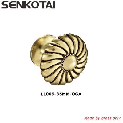 China Antique Style Brass  Elegant Solid Hardware Knobs for Furniture Cabinet Closet Drawer Box Door Handles for sale