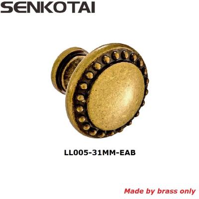 China Solid Brass Knob Kitchen or Furniture Cabinet Hardware Handles for Dresser Drawer for sale