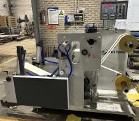 China 1000mm Unwind Diameter Auto Loading Slitting and Rewinding Machine 420mm Width for sale