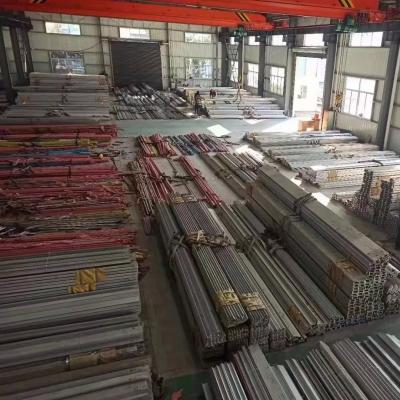 China Hot Rolled 201 Stainless Steel Angle Bar 30*30-100*100mm ASTM GB DIN Standard Bright Surface for sale