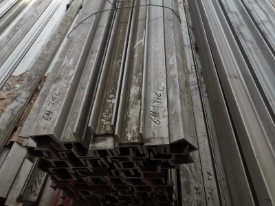 China Hot Rolled Polished Surface Stainless Steel Channel U Channel Bar in 304 316L 310S Grades for sale