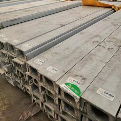 China Hot Rolled Stainless Steel Angle Bar with Bright Surface in 30*30-100*100mm Sizes for Structural Applications for sale