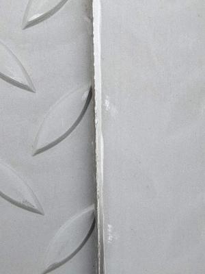 China 304 Hot Rolled Stainless Steel Sheet with Polished Surface and Customizable Projections Checkered Plate for sale