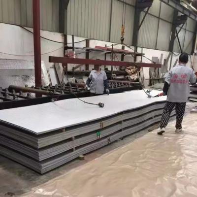 China 316L Stainless Steel Checkered Plate 6mm Thickness Hot Rolled for Durability and Slip Resistance for sale