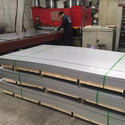 China 5mm Thick 304 Stainless Steel Hot Rolled Checkered Plate for Industrial Use for sale