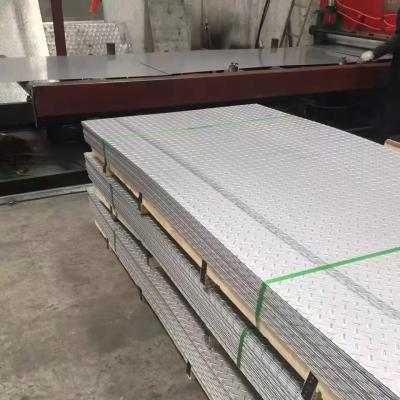 China Hot Rolled SUS 304 316 316L Stainless Steel Checkered Plate with Customized Size Options for sale
