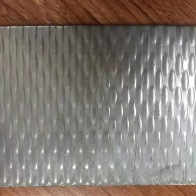 China 304 Stainless Steel Checkered Plate with Anti Slip Surface Hot Rolled Stainless Steel Sheet for sale