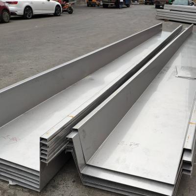 China Corrosion Resistant Stainless Steel Drain Gutter with Bright Surface and Custom Cutting for House Roof Application for sale