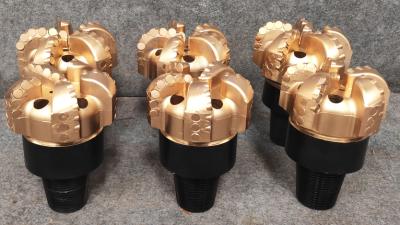 China PPDC Drill Bit 102mm API 2 3/8 Reg Diamond Composite Three Wing Arc Angle Drill Bit Non Core Drilling for sale