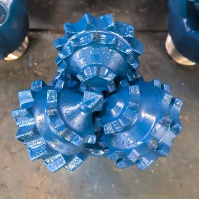 China Rubber Sealed Milled Tooth Rock Roller Bit Steel Tooth Tricone Drill Bit For Well Drilling for sale