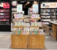 China Anti Corrosive Cosmetic Display Shelves Makeup Display Table OEM / ODM Welcome for sale
