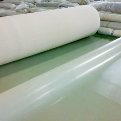 China 600% Elongation Elastomer Rubber 35kN/M White Silicone Rubber for sale