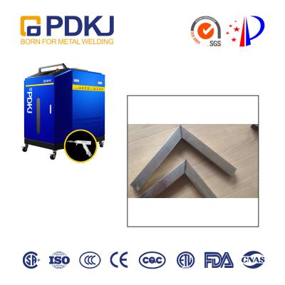 China Handheld Automatic Wire Feeding Fiber Laser Welding Machine For Aluminum Tube for sale