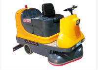 China Autc-Xd1150 Industrial Floor Sweeper Machine Triple Brush High Stability for sale