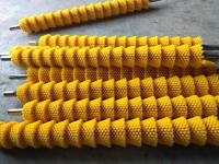 China Hard Plastic Nylon Rotating Eggs Cleaning Industrial Roller Brush for sale