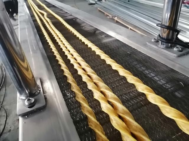pet treats extruder 4pcs Twisted Pet Treats Extruding Line