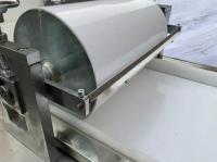 China Automatic Peanuts Bar / Chocolate Bar / granola bar machine 200 - 400kg/hr for sale