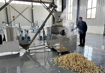 China New 500-800kg/h Stainless Steel Twin-Screw Floating Fish Feed Pellet Extruder Machine for Fish Pond Aquatic Feed Processing Self-Cleaning Full Automatic for sale